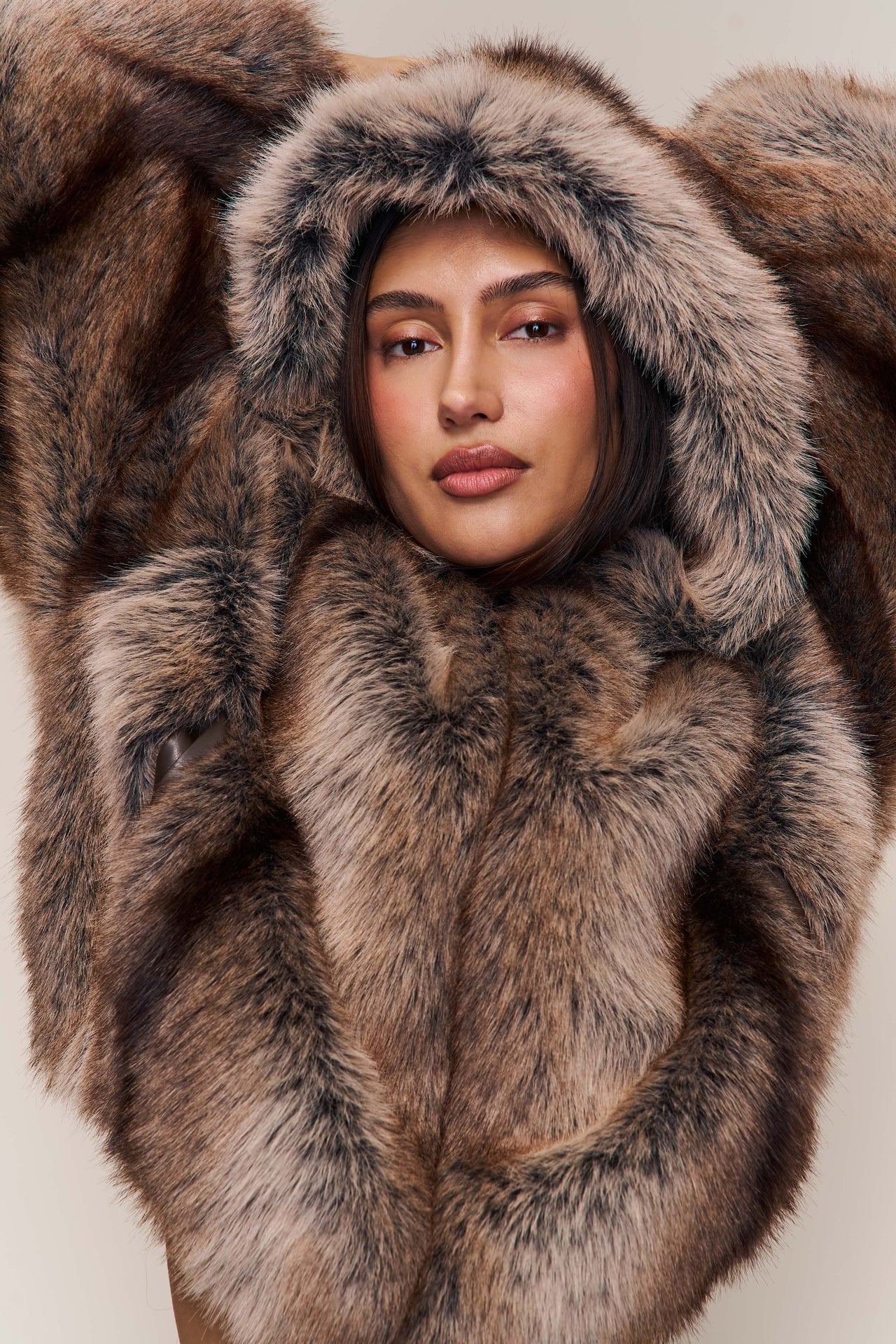 Cosette Cropped Faux Fur Jacket – Guizio
